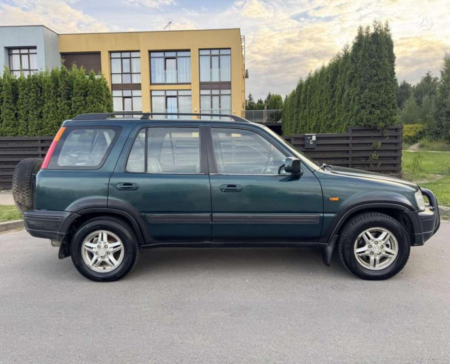 Zaļš Honda CR-V 1999 Viļņa, ar dzinēja tilpumu 1.97 L un nobraukumu 365 tūkst. km par 1650 €, foto 6 vietnē AUTOMOTO.COM.LV