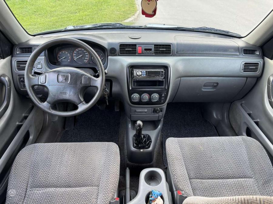 Zaļš Honda CR-V 1999 Viļņa, ar dzinēja tilpumu 1.97 L un nobraukumu 365 tūkst. km par 1650 €, foto 11 vietnē AUTOMOTO.COM.LV