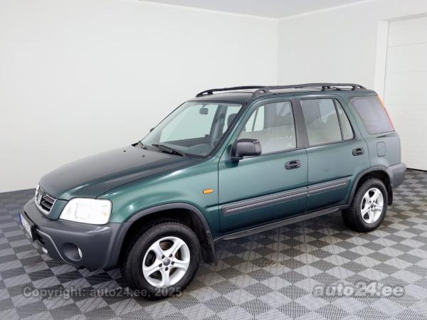 Green Honda CR-V 2001 in Tallinn, with an engine capacity of 2.00 L and mileage of 173 thousand km for 1399 €, photo 2 on AUTOMOTO.COM.LV