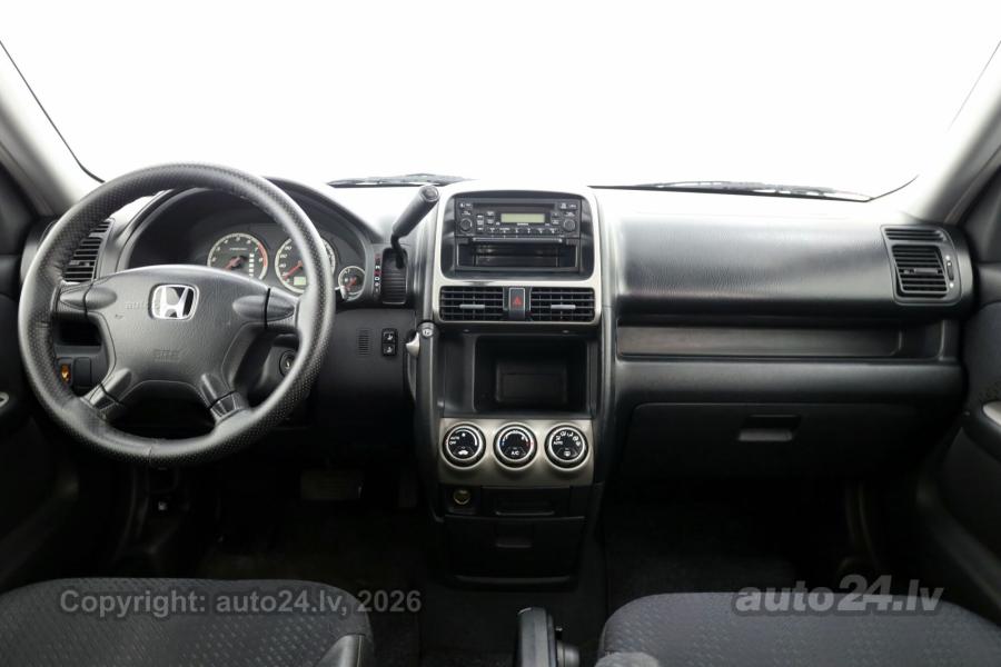 Zaļš Honda CR-V 2003 Tallina, ar dzinēja tilpumu 2.00 L un nobraukumu 247 tūkst. km par 1999 €, foto 6 vietnē AUTOMOTO.COM.LV