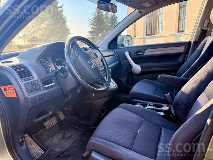 Zaļš Honda CR-V 2007 Rīga, ar dzinēja tilpumu 2.00 L un nobraukumu 256 tūkst. km par 3500 €, foto 12 vietnē AUTOMOTO.COM.LV