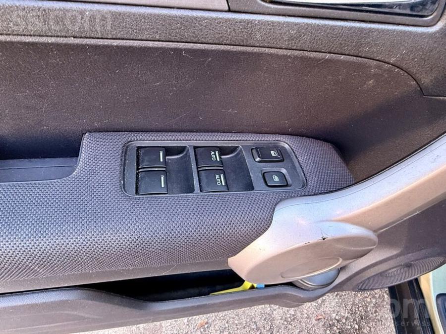 Zaļš Honda CR-V 2007 Rīga, ar dzinēja tilpumu 2.00 L un nobraukumu 256 tūkst. km par 3500 €, foto 18 vietnē AUTOMOTO.COM.LV