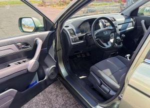 Green Honda CR-V 2007 in Kaunas, with an engine capacity of 2.20 L and mileage of 281 thousand km for 3850 €, photo 6 on AUTOMOTO.COM.LV