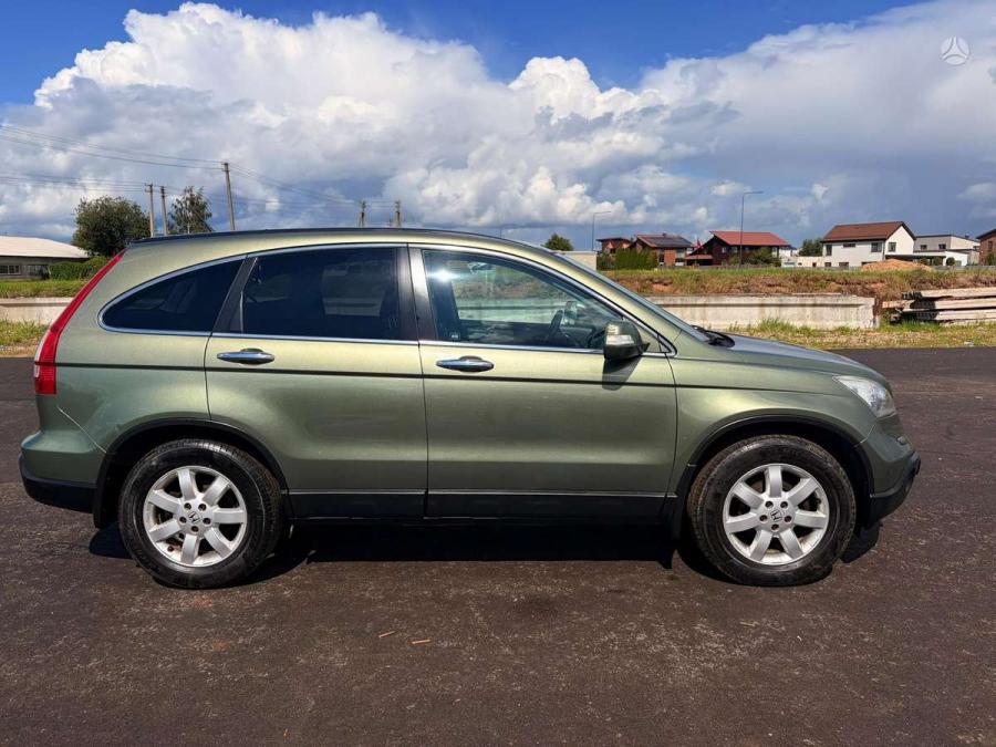 Green Honda CR-V 2007 in Kaunas, with an engine capacity of 2.20 L and mileage of 281 thousand km for 3850 €, photo 17 on AUTOMOTO.COM.LV