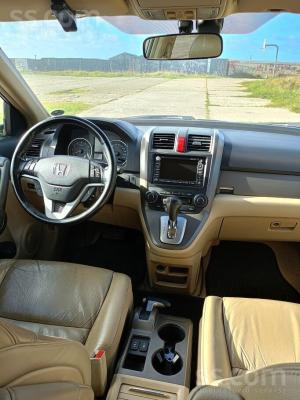 Zaļš Honda CR-V 2007 Liepāja, ar dzinēja tilpumu 2.00 L un nobraukumu 301 tūkst. km par 3500 €, foto 5 vietnē AUTOMOTO.COM.LV