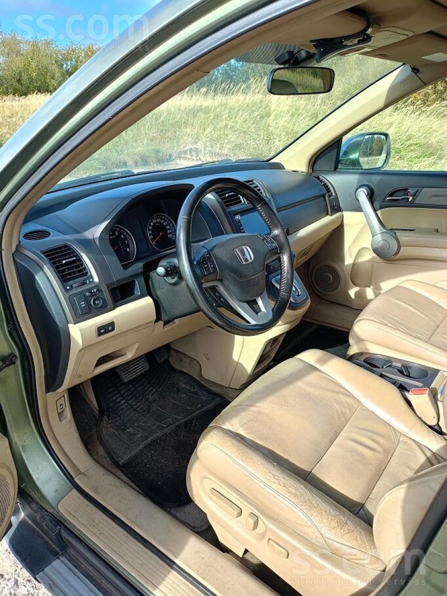 Zaļš Honda CR-V 2007 Liepāja, ar dzinēja tilpumu 2.00 L un nobraukumu 301 tūkst. km par 3500 €, foto 6 vietnē AUTOMOTO.COM.LV