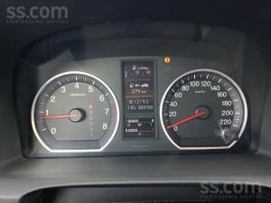 Zaļš Honda CR-V 2007 Liepāja, ar dzinēja tilpumu 2.00 L un nobraukumu 301 tūkst. km par 3500 €, foto 9 vietnē AUTOMOTO.COM.LV