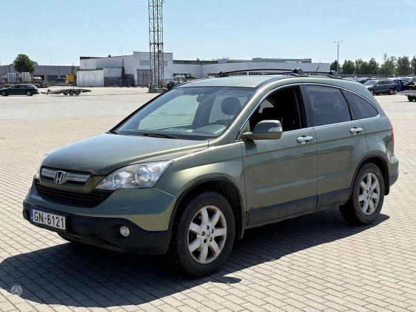 Zaļš Honda CR-V 2008 Marijampole, ar dzinēja tilpumu 2.00 L un nobraukumu 300 tūkst. km par 1800 €, foto 1 vietnē AUTOMOTO.COM.LV