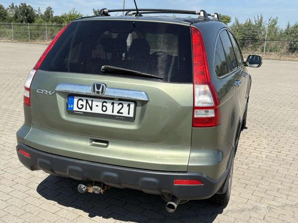 Zaļš Honda CR-V 2008 Marijampole, ar dzinēja tilpumu 2.00 L un nobraukumu 300 tūkst. km par 1800 €, foto 4 vietnē AUTOMOTO.COM.LV