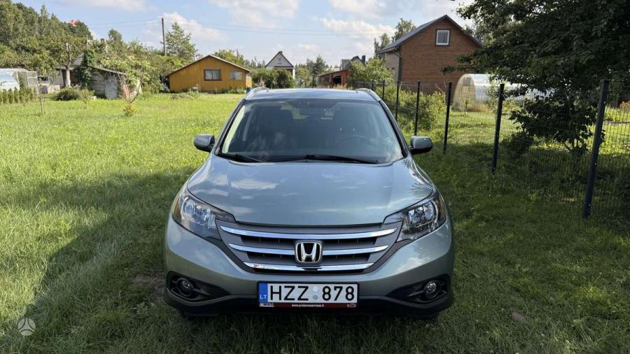 Green Honda CR-V 2012 in Panevezys, with an engine capacity of 2.35 L and mileage of 190 thousand km for 9500 €, photo 3 on AUTOMOTO.COM.LV