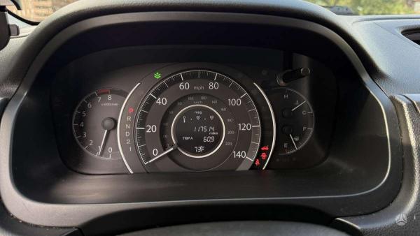 Green Honda CR-V 2012 in Panevezys, with an engine capacity of 2.35 L and mileage of 190 thousand km for 9500 €, photo 8 on AUTOMOTO.COM.LV