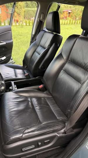 Green Honda CR-V 2012 in Panevezys, with an engine capacity of 2.35 L and mileage of 190 thousand km for 9500 €, photo 10 on AUTOMOTO.COM.LV