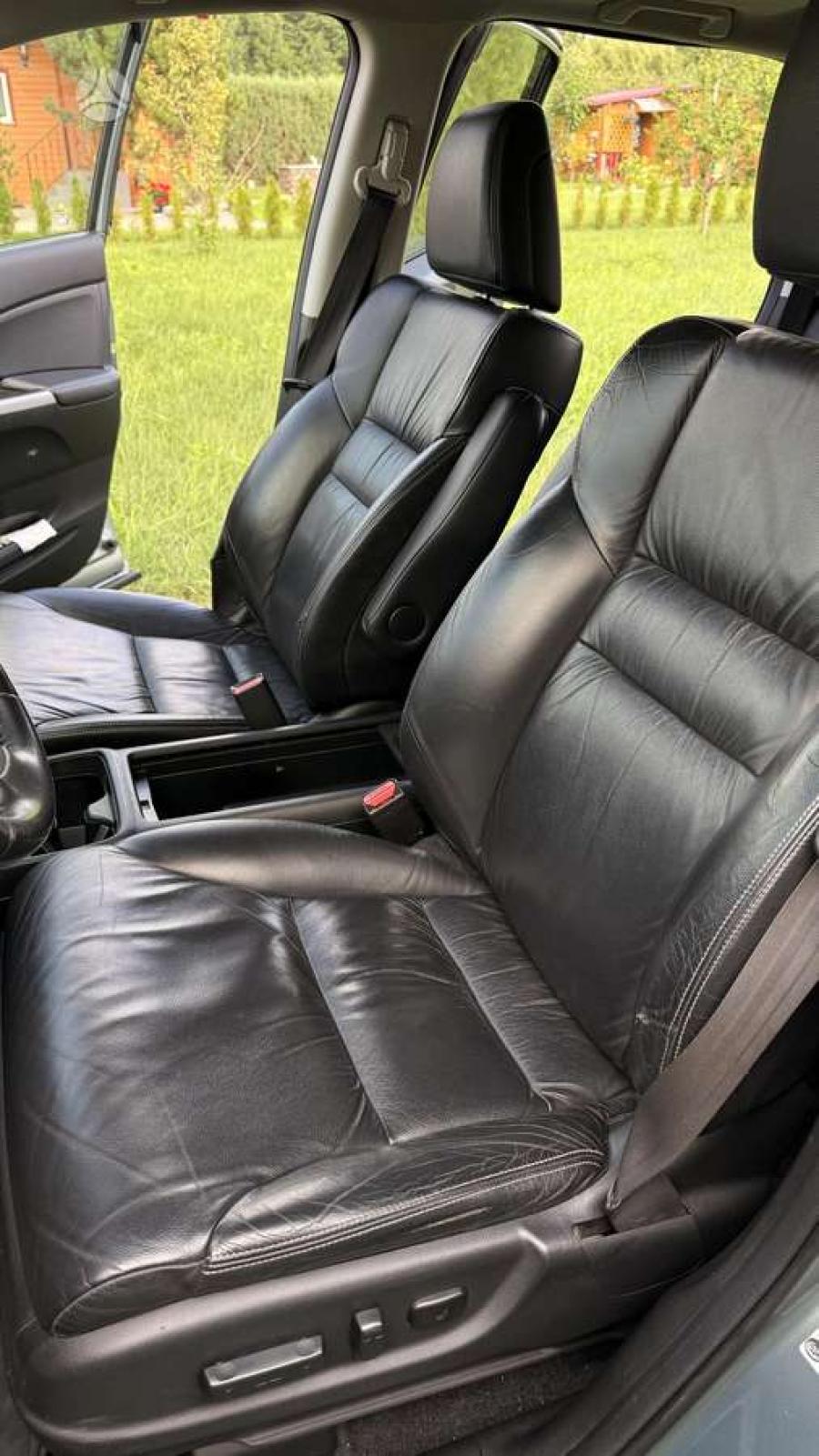 Green Honda CR-V 2012 in Panevezys, with an engine capacity of 2.35 L and mileage of 190 thousand km for 9500 €, photo 10 on AUTOMOTO.COM.LV