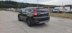 Zaļš Honda CR-V 2017 Viļņa, ar dzinēja tilpumu 1.60 L un nobraukumu 240 tūkst. km par 10950 €, foto 7 vietnē AUTOMOTO.COM.LV