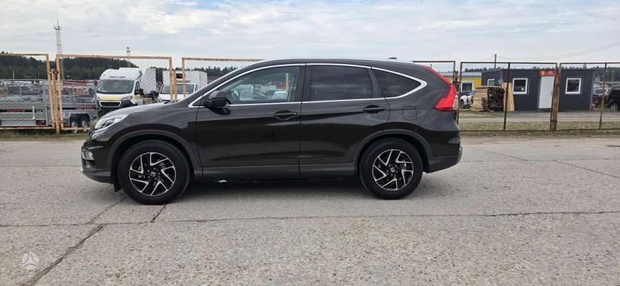 Zaļš Honda CR-V 2017 Viļņa, ar dzinēja tilpumu 1.60 L un nobraukumu 240 tūkst. km par 10950 €, foto 8 vietnē AUTOMOTO.COM.LV