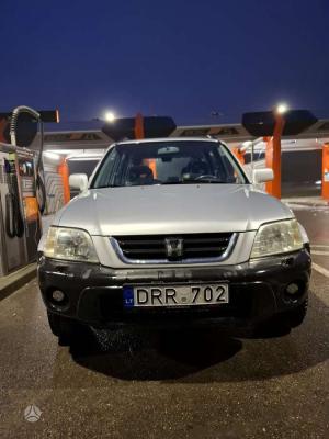 Grey Honda CR-V 2000 in Vilnius, with an engine capacity of 1.97 L and mileage of 265 thousand km for 1600 €, photo  on AUTOMOTO.COM.LV