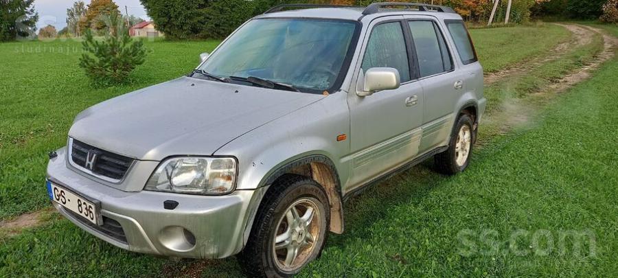 Pelēks Honda CR-V 2000 Madona, ar dzinēja tilpumu 2.00 L un nobraukumu 368 tūkst. km par 1000 €, foto 1 vietnē AUTOMOTO.COM.LV