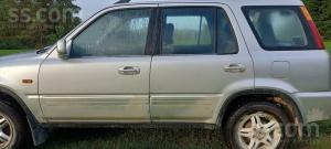 Pelēks Honda CR-V 2000 Madona, ar dzinēja tilpumu 2.00 L un nobraukumu 368 tūkst. km par 1000 €, foto 5 vietnē AUTOMOTO.COM.LV