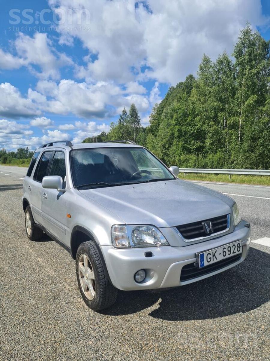 Серый Хонда СРВ 2001 в Алуксне, объемом двигателя 2.00 л и пробегом 299 тыс. км за 1100 €, фото 9 на AUTOMOTO.COM.LV