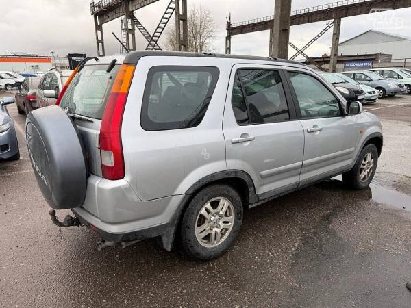 Pelēks Honda CR-V 2002 Tallina, ar dzinēja tilpumu 2.00 L un nobraukumu 313 tūkst. km par 999 €, foto 3 vietnē AUTOMOTO.COM.LV