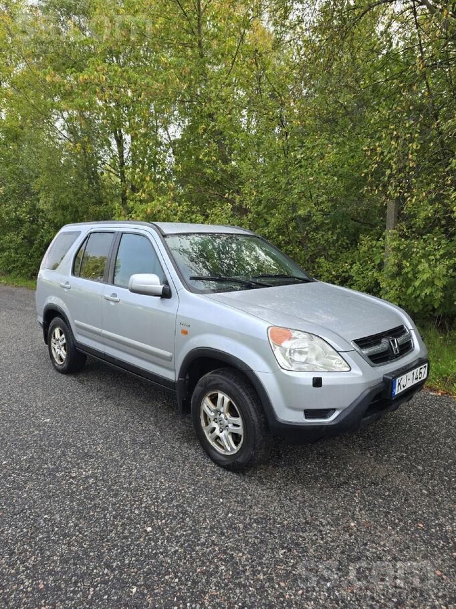 Pelēks Honda CR-V 2002 Rīga, ar dzinēja tilpumu 2.00 L un nobraukumu 249 tūkst. km par 1850 €, foto 1 vietnē AUTOMOTO.COM.LV
