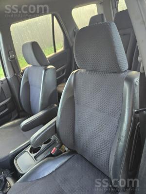 Pelēks Honda CR-V 2002 Rīga, ar dzinēja tilpumu 2.00 L un nobraukumu 249 tūkst. km par 1850 €, foto 7 vietnē AUTOMOTO.COM.LV