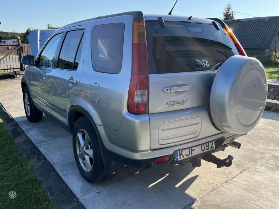 Grey Honda CR-V 2003 in Vilnius, with an engine capacity of 2.00 L and mileage of 164 thousand km for 3500 €, photo 6 on AUTOMOTO.COM.LV