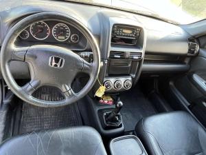 Grey Honda CR-V 2003 in Vilnius, with an engine capacity of 2.00 L and mileage of 164 thousand km for 3500 €, photo 11 on AUTOMOTO.COM.LV