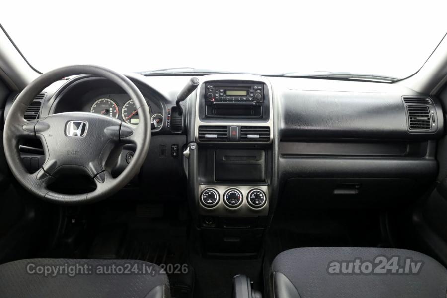 Pelēks Honda CR-V 2004 Tallina, ar dzinēja tilpumu 2.00 L un nobraukumu 224 tūkst. km par 1999 €, foto 6 vietnē AUTOMOTO.COM.LV