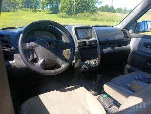 Grey Honda CR-V 2004 in Balvi, with an engine capacity of 2.00 L and mileage of 494 thousand km for 550 €, photo 4 on AUTOMOTO.COM.LV