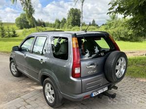 Grey Honda CR-V 2004 in Cesis, with an engine capacity of 2.00 L and mileage of 0 thousand km for 2200 €, photo 6 on AUTOMOTO.COM.LV