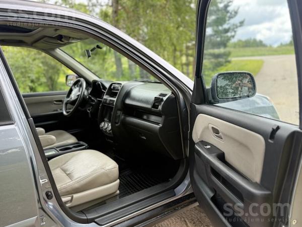 Pelēks Honda CR-V 2004 Cēsis, ar dzinēja tilpumu 2.00 L un nobraukumu 0 tūkst. km par 2200 €, foto 10 vietnē AUTOMOTO.COM.LV