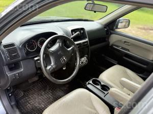 Grey Honda CR-V 2004 in Cesis, with an engine capacity of 2.00 L and mileage of 0 thousand km for 2200 €, photo 13 on AUTOMOTO.COM.LV