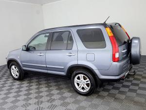 Grey Honda CR-V 2004 in Tallinn, with an engine capacity of 2.00 L and mileage of 224 thousand km for 1599 €, photo 12 on AUTOMOTO.COM.LV