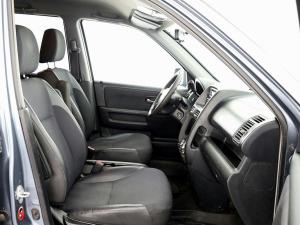 Pelēks Honda CR-V 2004 Tallina, ar dzinēja tilpumu 2.00 L un nobraukumu 224 tūkst. km par 1499 €, foto 14 vietnē AUTOMOTO.COM.LV