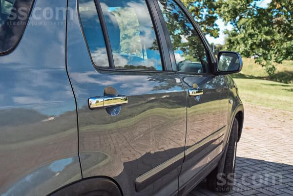 Grey Honda CR-V 2004 in Riga, with an engine capacity of 2.00 L and mileage of 153 thousand km for 2900 €, photo 6 on AUTOMOTO.COM.LV