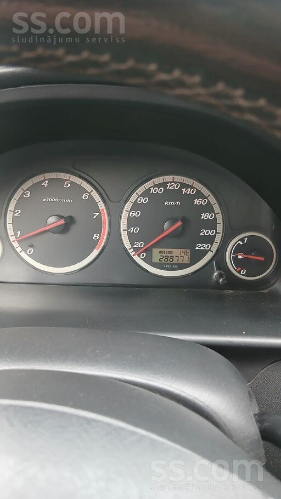Grey Honda CR-V 2004 in Riga, with an engine capacity of 2.00 L and mileage of 289 thousand km for 2200 €, photo 7 on AUTOMOTO.COM.LV