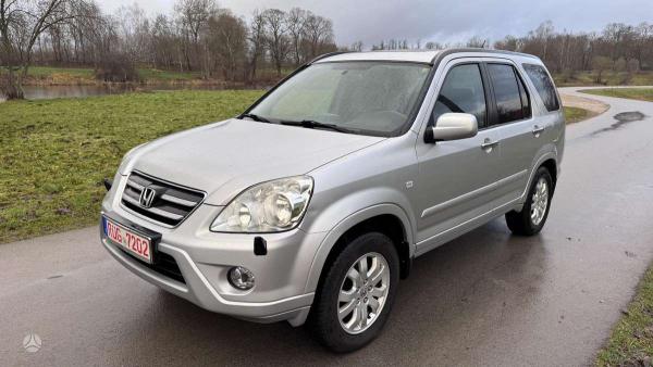 Pelēks Honda CR-V 2005 Kelmė, ar dzinēja tilpumu 2.20 L un nobraukumu 270 tūkst. km par 3700 €, foto 3 vietnē AUTOMOTO.COM.LV