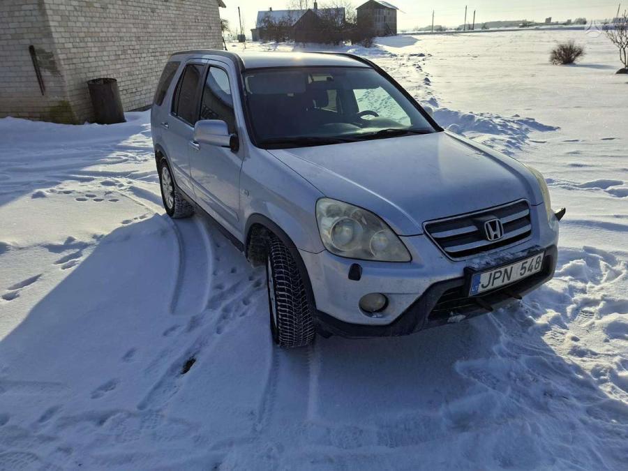 Pelēks Honda CR-V 2005 Biržai, ar dzinēja tilpumu 2.20 L un nobraukumu 300 tūkst. km par 2600 €, foto 7 vietnē AUTOMOTO.COM.LV