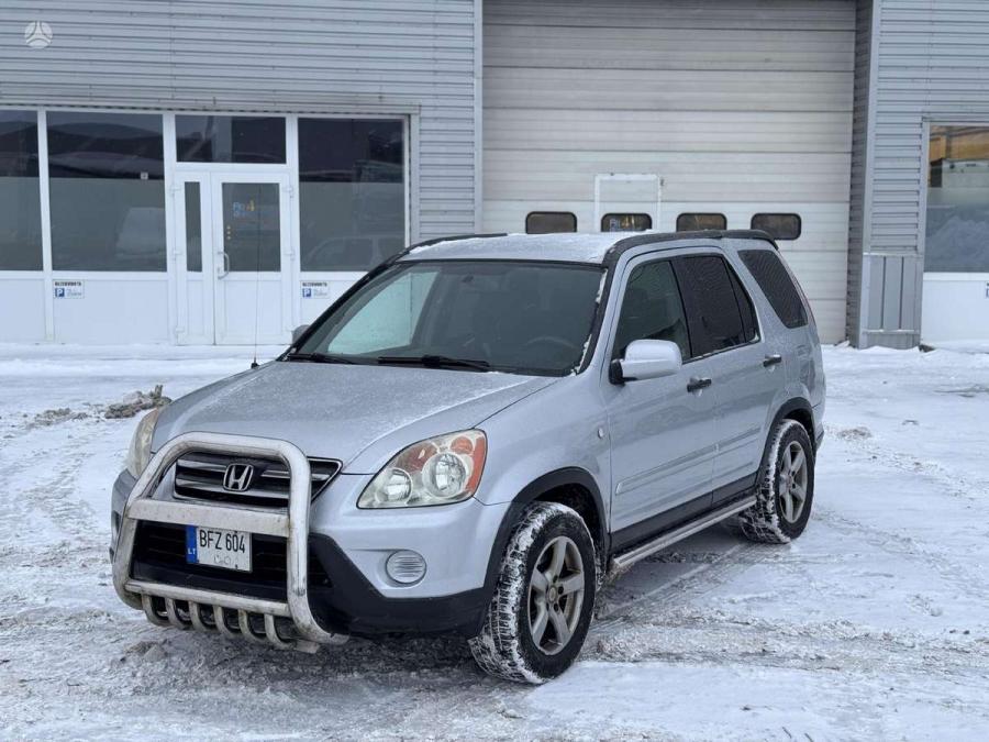 Pelēks Honda CR-V 2005 Klaipėda, ar dzinēja tilpumu 2.40 L un nobraukumu 124 tūkst. km par 1790 €, foto 2 vietnē AUTOMOTO.COM.LV