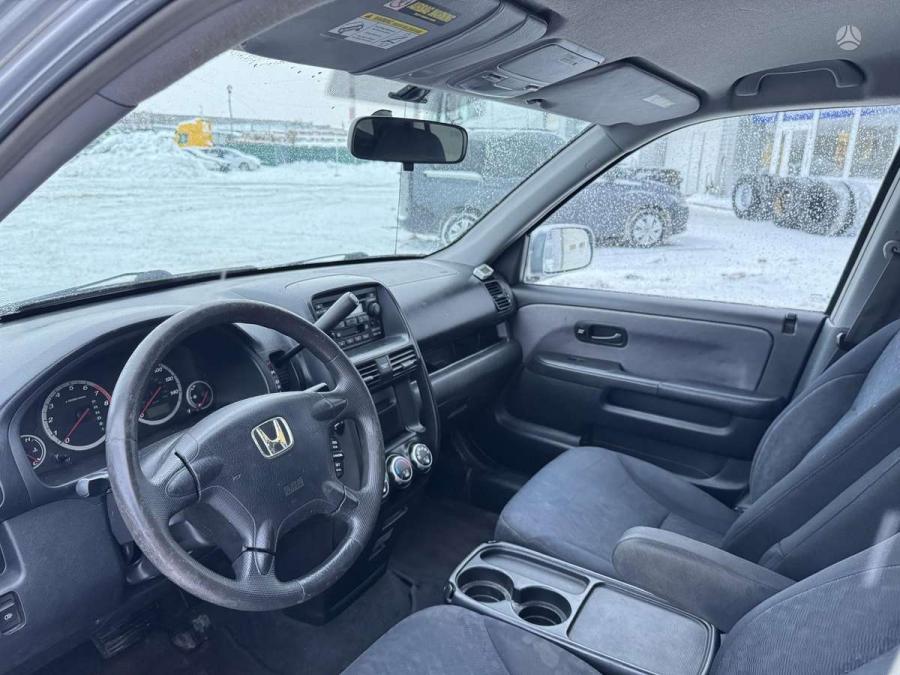 Pelēks Honda CR-V 2005 Klaipėda, ar dzinēja tilpumu 2.40 L un nobraukumu 124 tūkst. km par 1790 €, foto 11 vietnē AUTOMOTO.COM.LV