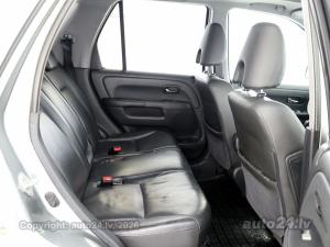 Pelēks Honda CR-V 2005 Tallina, ar dzinēja tilpumu 2.00 L un nobraukumu 239 tūkst. km par 2199 €, foto 8 vietnē AUTOMOTO.COM.LV