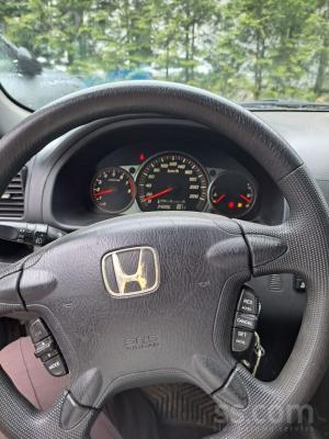 Grey Honda CR-V 2005 in Riga, with an engine capacity of 2.00 L and mileage of 246 thousand km for 1600 €, photo 9 on AUTOMOTO.COM.LV