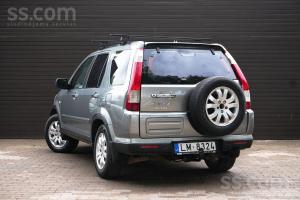 Pelēks Honda CR-V 2005 Rīga, ar dzinēja tilpumu 2.20 L un nobraukumu 418 tūkst. km par 2090 €, foto 5 vietnē AUTOMOTO.COM.LV