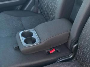 Pelēks Honda CR-V 2005 Rīga, ar dzinēja tilpumu 2.00 L un nobraukumu 215 tūkst. km par 2400 €, foto 21 vietnē AUTOMOTO.COM.LV