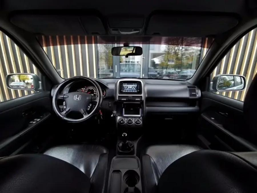Pelēks Honda CR-V 2005 Rīga, ar dzinēja tilpumu 2.20 L un nobraukumu 248 tūkst. km par 3990 €, foto 3 vietnē AUTOMOTO.COM.LV