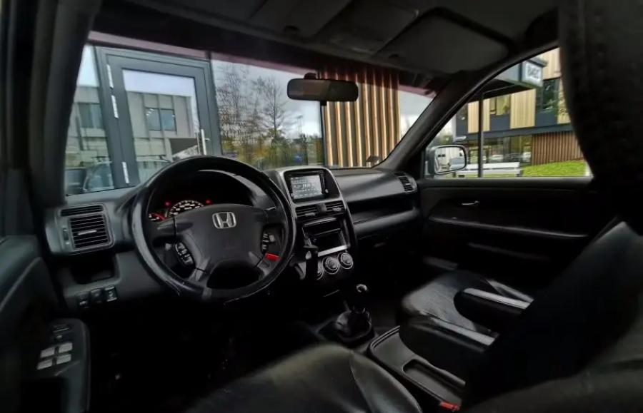 Pelēks Honda CR-V 2005 Rīga, ar dzinēja tilpumu 2.20 L un nobraukumu 248 tūkst. km par 3990 €, foto 19 vietnē AUTOMOTO.COM.LV