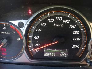 Grey Honda CR-V 2005 in Druskininkai, with an engine capacity of 2.20 L and mileage of 293 thousand km for 3500 €, photo 5 on AUTOMOTO.COM.LV