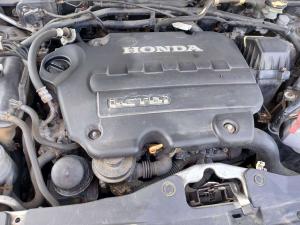 Grey Honda CR-V 2005 in Druskininkai, with an engine capacity of 2.20 L and mileage of 293 thousand km for 3500 €, photo 7 on AUTOMOTO.COM.LV