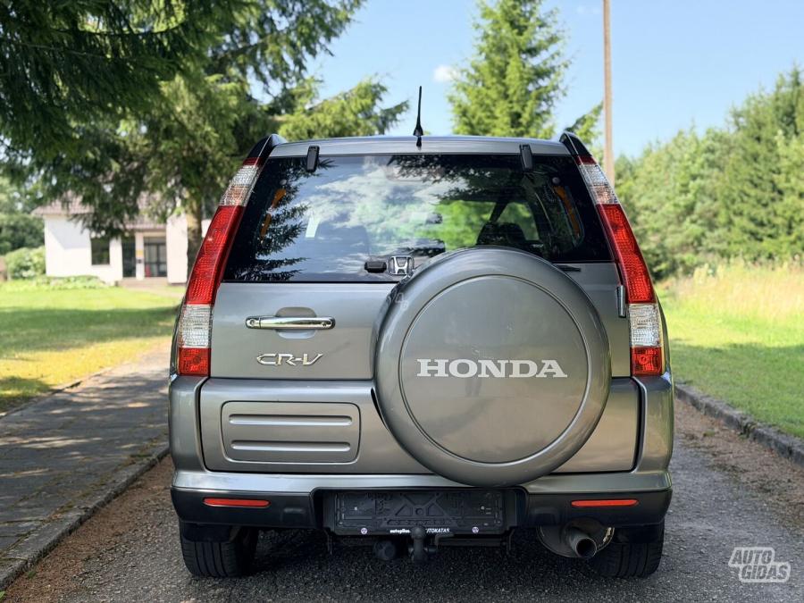 Pelēks Honda CR-V 2005 Utena, ar dzinēja tilpumu 2.00 L un nobraukumu 237 tūkst. km par 3990 €, foto 13 vietnē AUTOMOTO.COM.LV